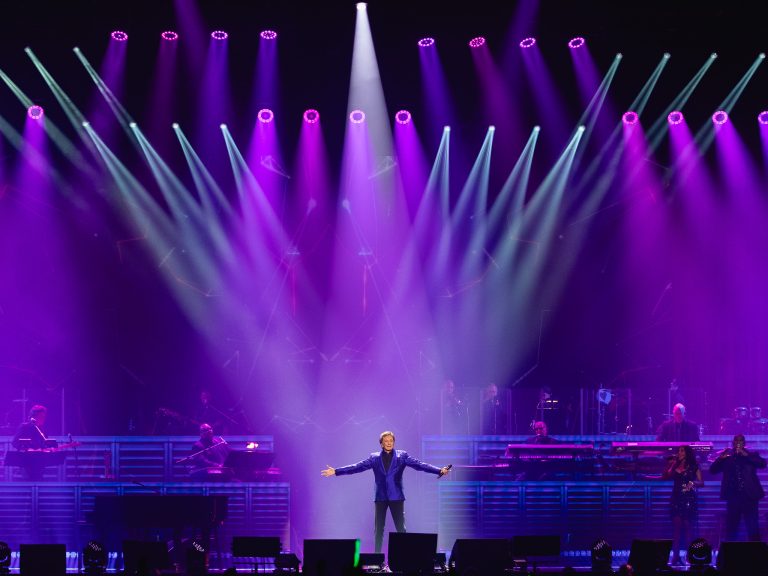 Barry Manilow - Utah Concert Review